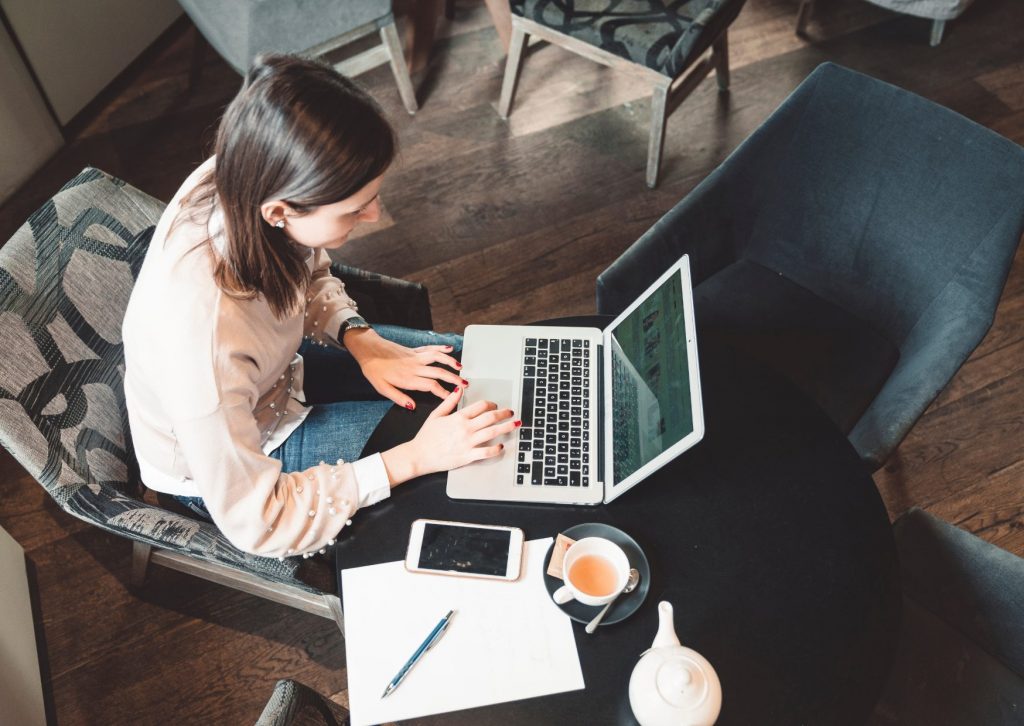 独自学习与小组学习: 哪个更有效？ - Excel Education | Study in Australia, Malaysia, the ...