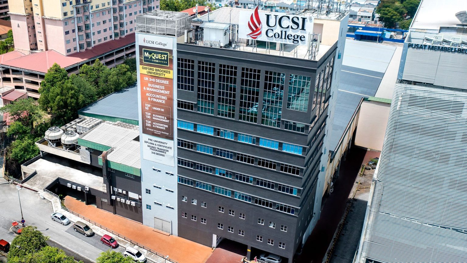 Difference of Australia Foundation and Malaysia Foundation